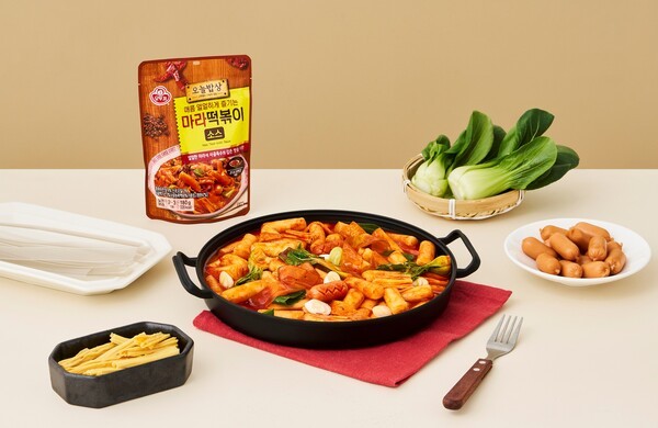 [오늘의 콕스 유통가] GS25의 3000짜리 색조 화장품, 홍콩 BBQ 대박 조짐 외 (5월 27일)